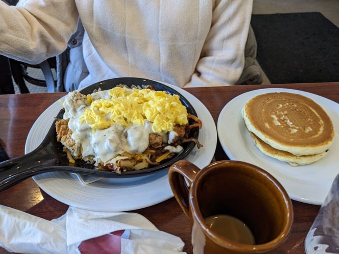 cozy corner restaurant and pancake house 3