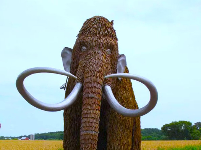 curly the ice mammoth at horicon marsh state wildlife area 4