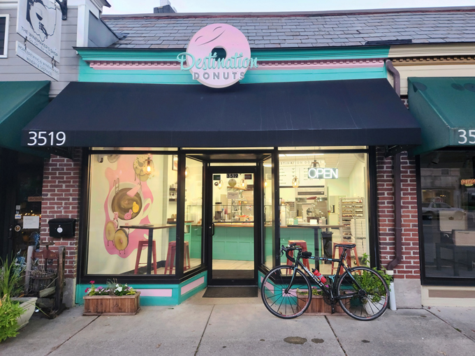 destination donuts 1
