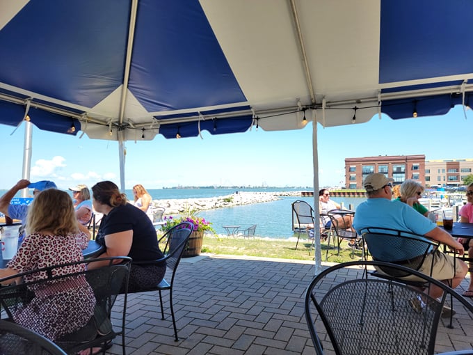 dockside cafe sandusky, oh 9