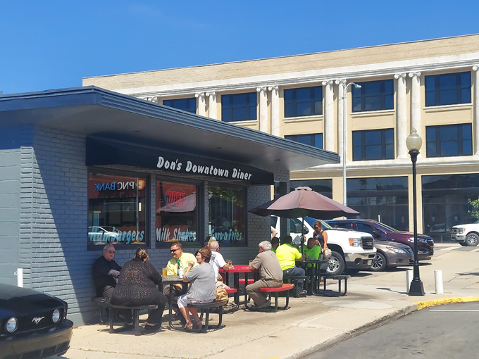 don's downtown diner 1