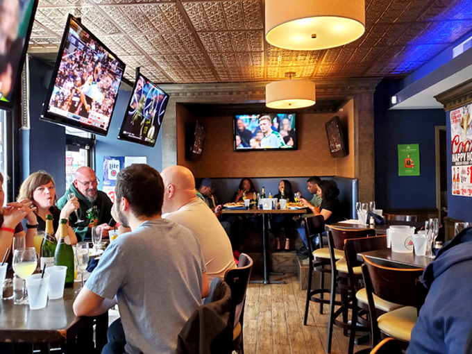 duffy's tavern and grille 8