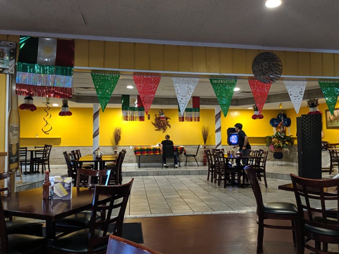 el tapatio ~ authentic mexican restaurant & bar 2