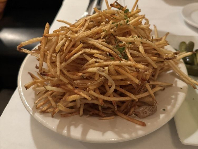 fritz and frites bistro 4