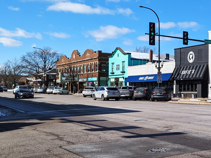 geneva antique market 8