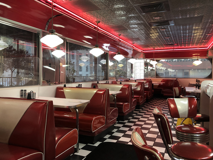 georgie's diner 2