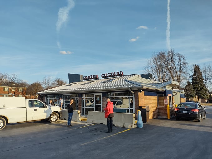 gilles frozen custard 1