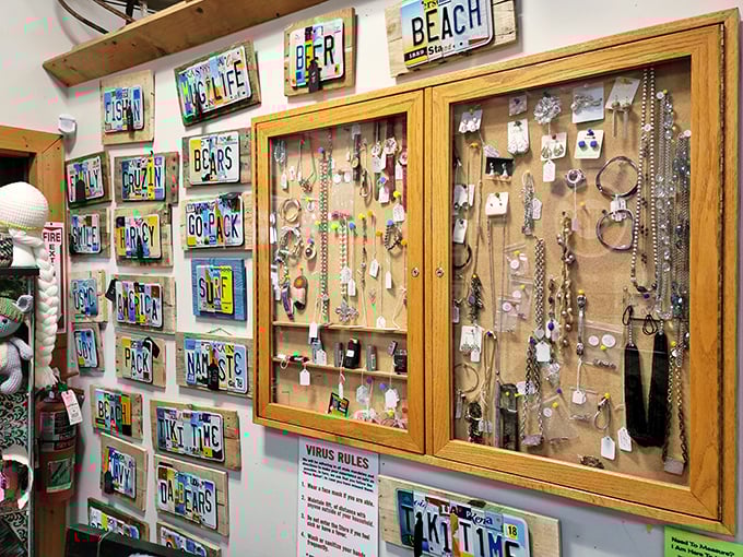 great lakes antiques boutique 3