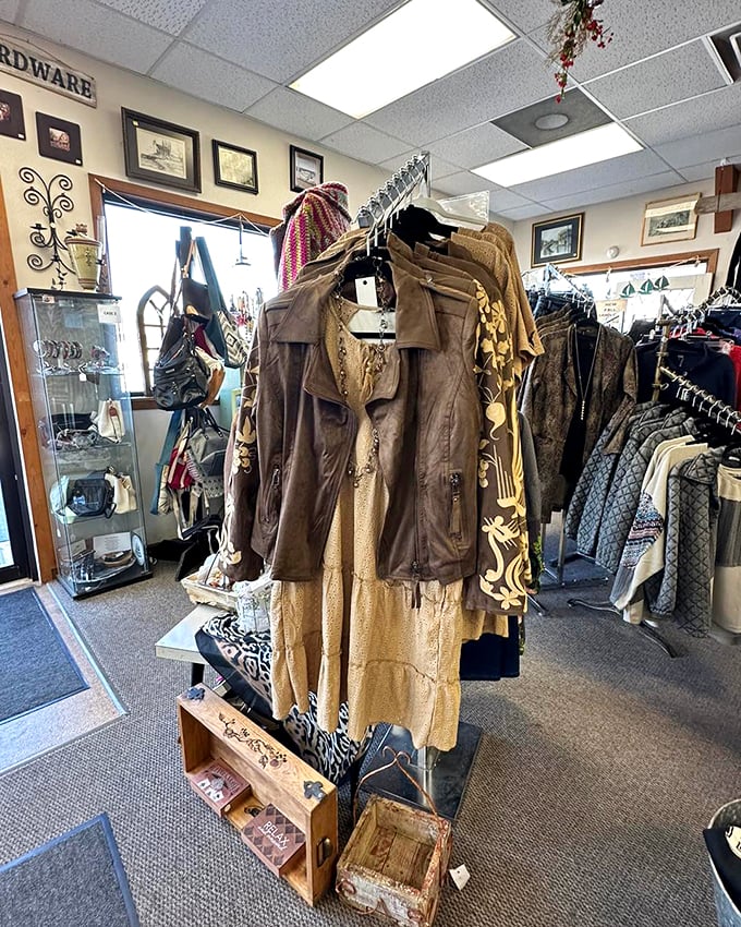 great lakes antiques boutique 8