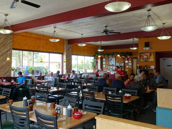 gus's diner one eight five 2