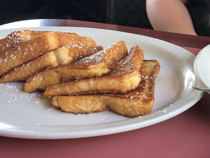 gus's diner one eight five 5