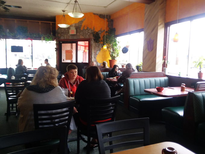 gus's diner one eight five 9