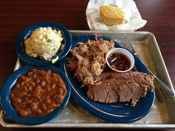 hickory river smokehouse 6