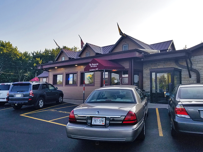 hideaway pub & eatery 1