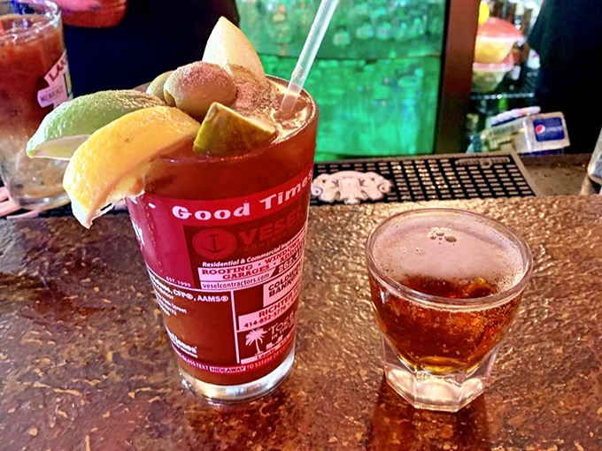 hideaway pub & eatery 5