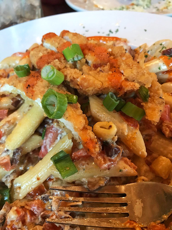 hideaway pub & eatery 6