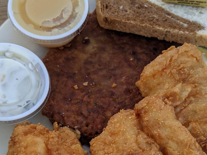 hideaway pub & eatery 6