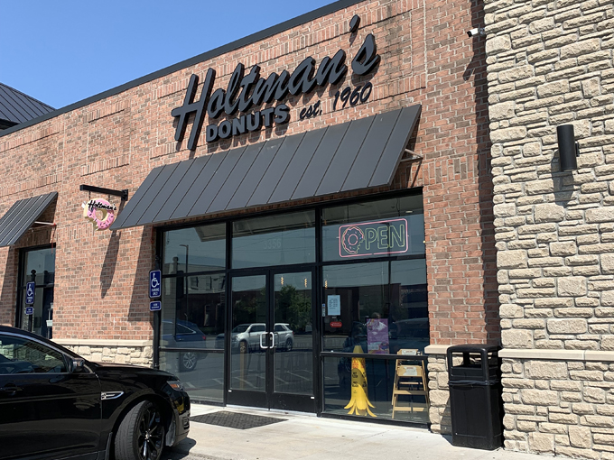 holtman&rsquo;s donut shop 1