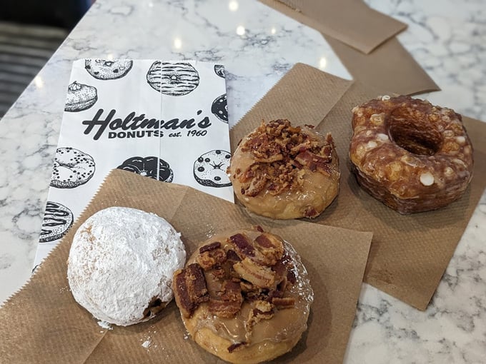 holtman&rsquo;s donut shop 5
