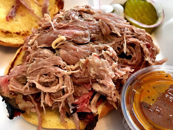 holy smokin' butts bbq 3