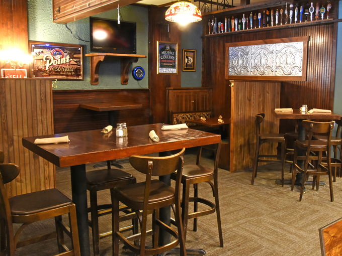 houligan's steak and seafood pub 2