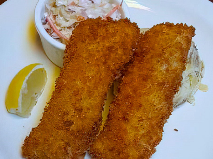 houligan's steak and seafood pub 6