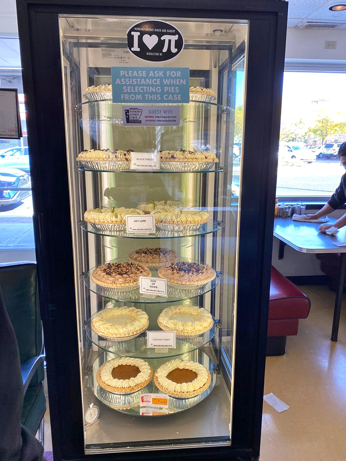 hubbard avenue diner 2