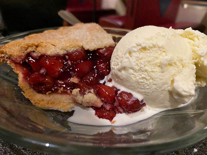 hubbard avenue diner 7