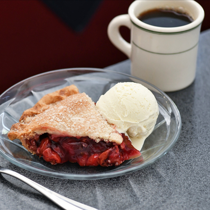 hubbard avenue diner 8