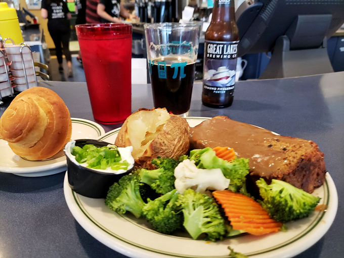 hubbard avenue diner 9