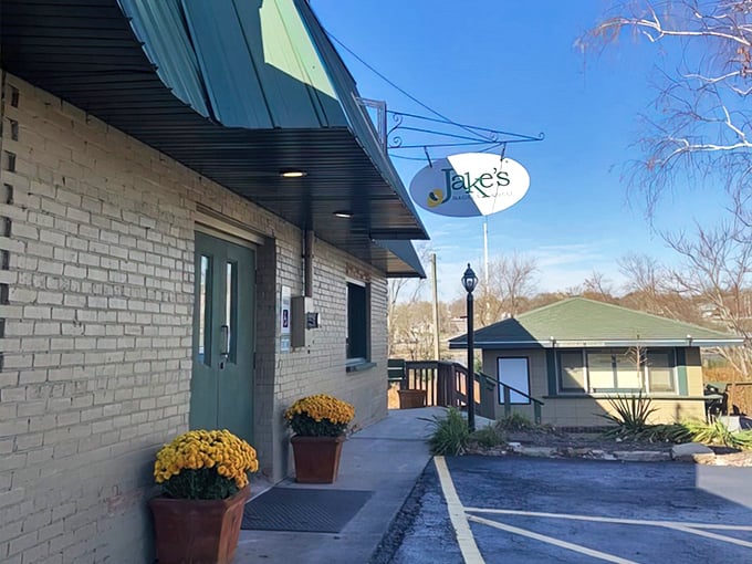 jake's bagels & deli 1