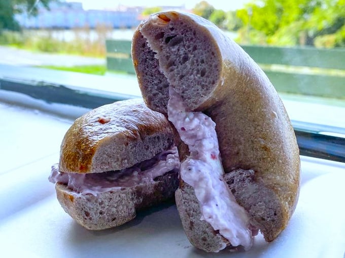 jake's bagels & deli 4