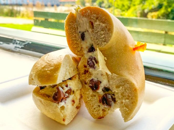 jake's bagels & deli 6