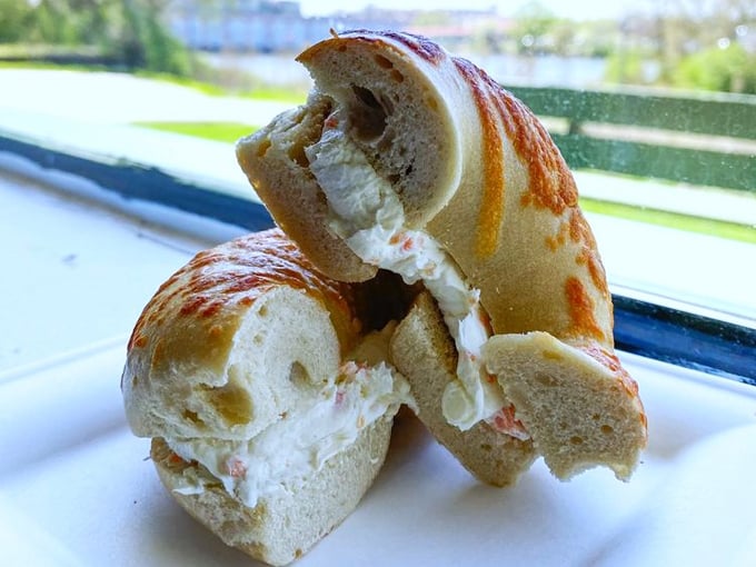 jake's bagels & deli 7