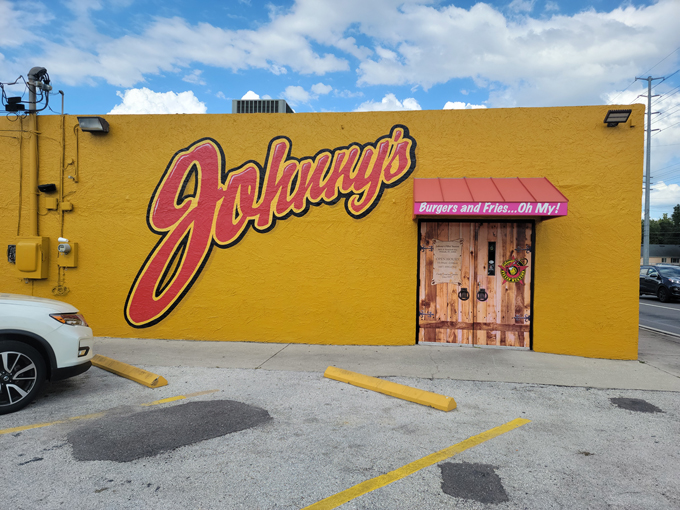 johnny's fillin' station 1