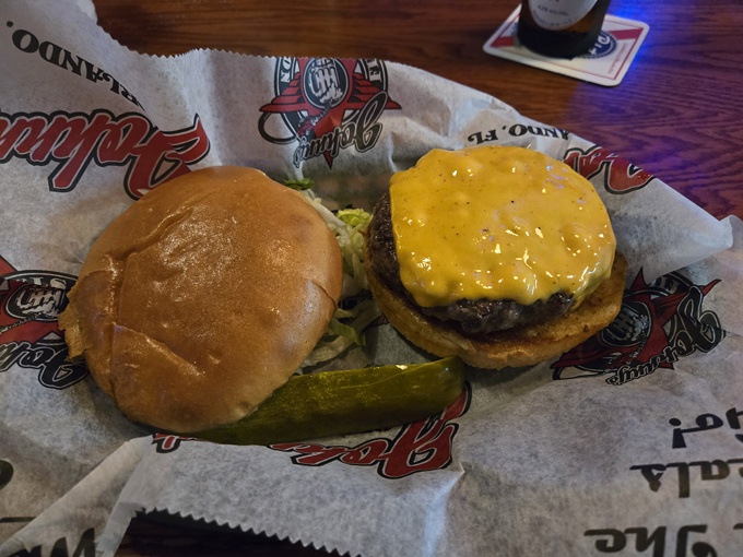 johnny's fillin' station 5