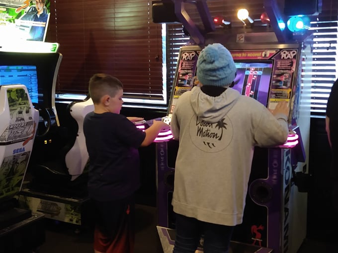 leaderboard arcade bar & pizzeria 7