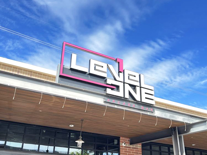 level 1 arcade bar 1