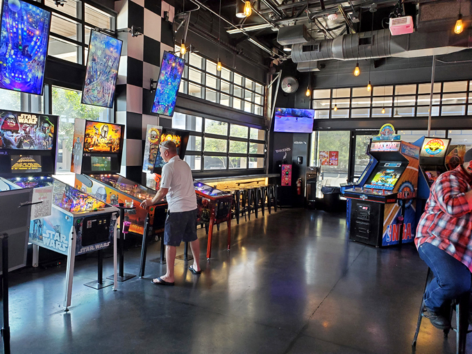 level 1 arcade bar 8