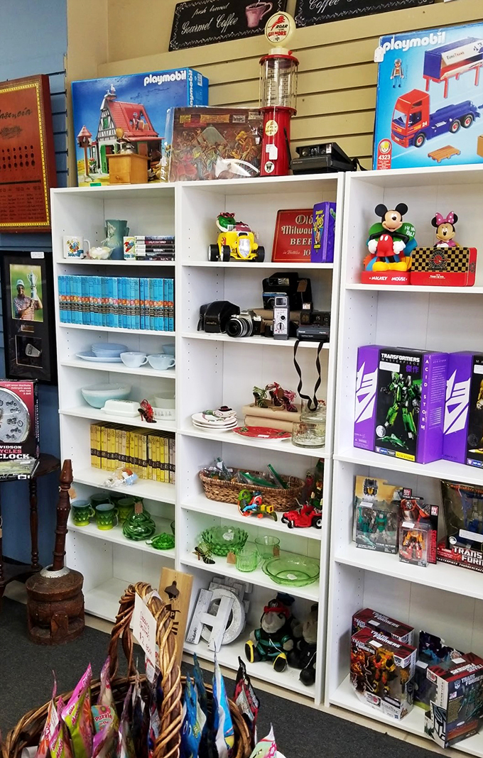 main drag vintage & collectibles 5