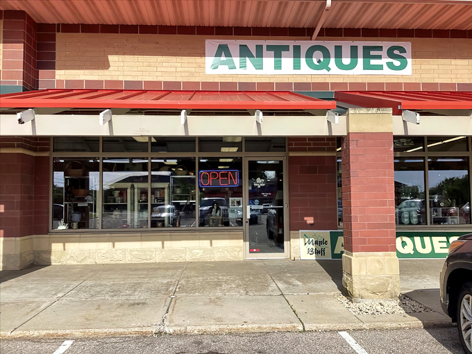 maple bluff antique mall llc 1