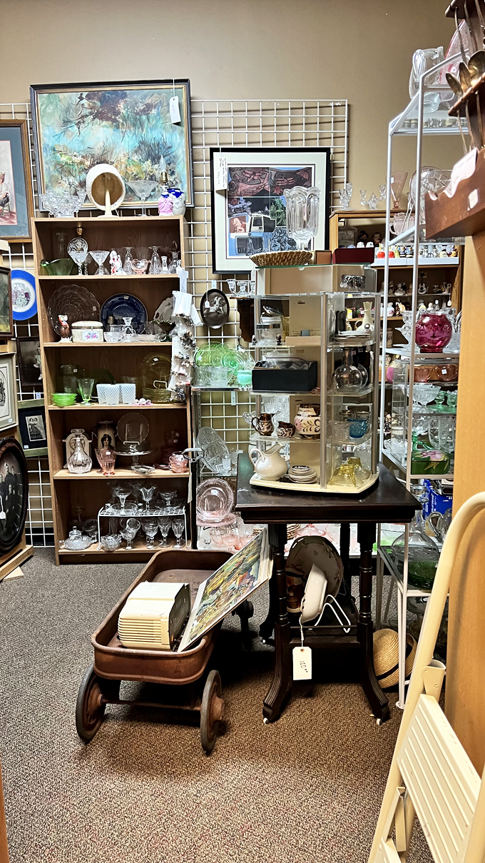 maple bluff antique mall llc 6