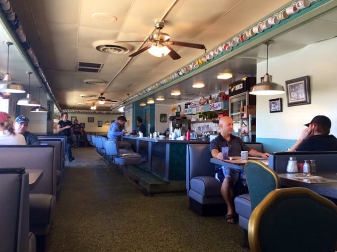 mel's diner 6