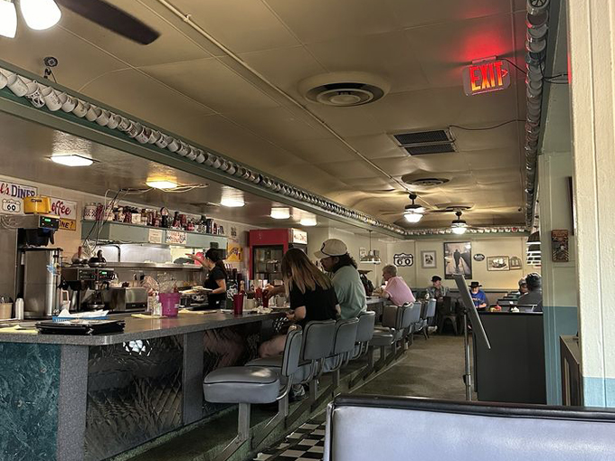 mel's diner 6