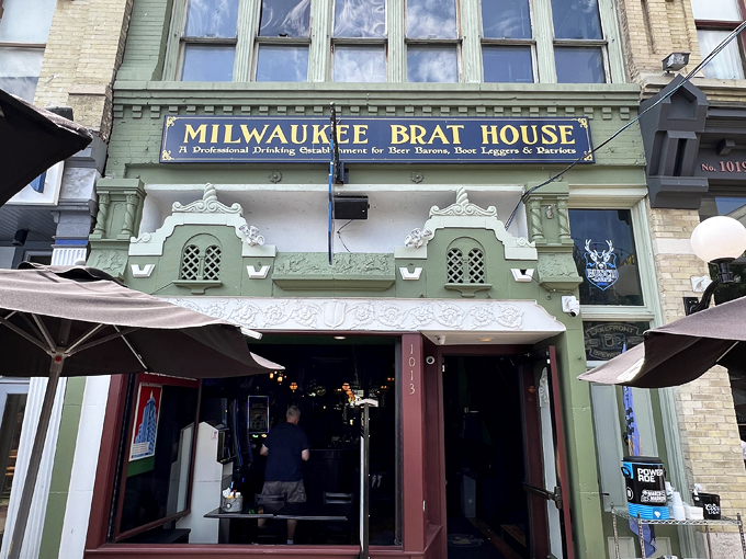 milwaukee brat house 1