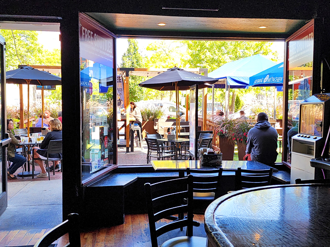 milwaukee brat house 9