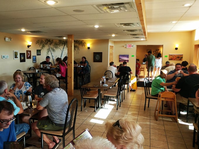 minnesota nice cafe 9