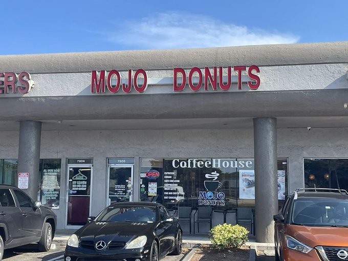 mojo donuts 1