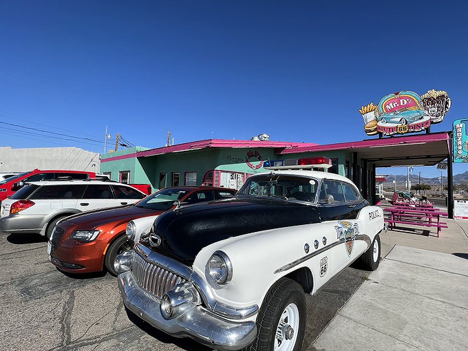 mr d'z route 66 diner 5