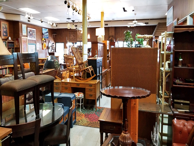 neighborhood thrift store 6